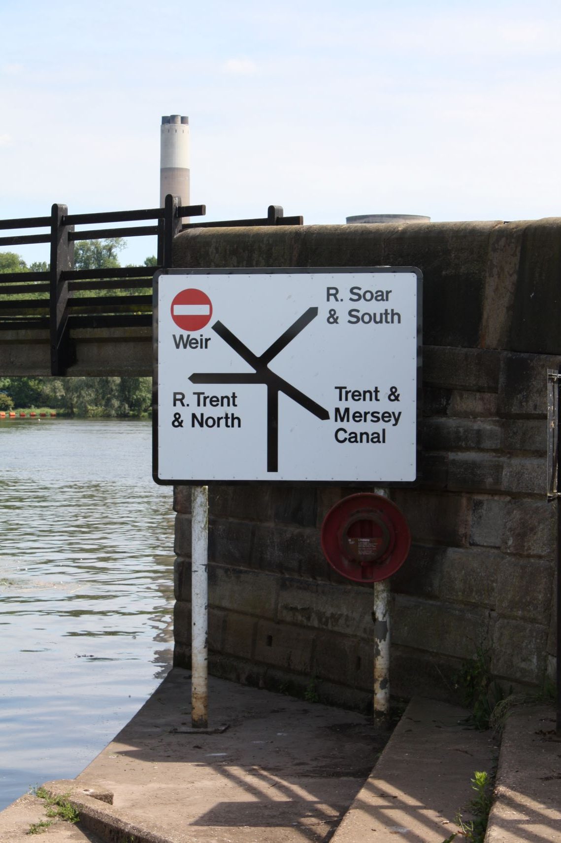 Cruise Guide to the River Trent - Canal Boat