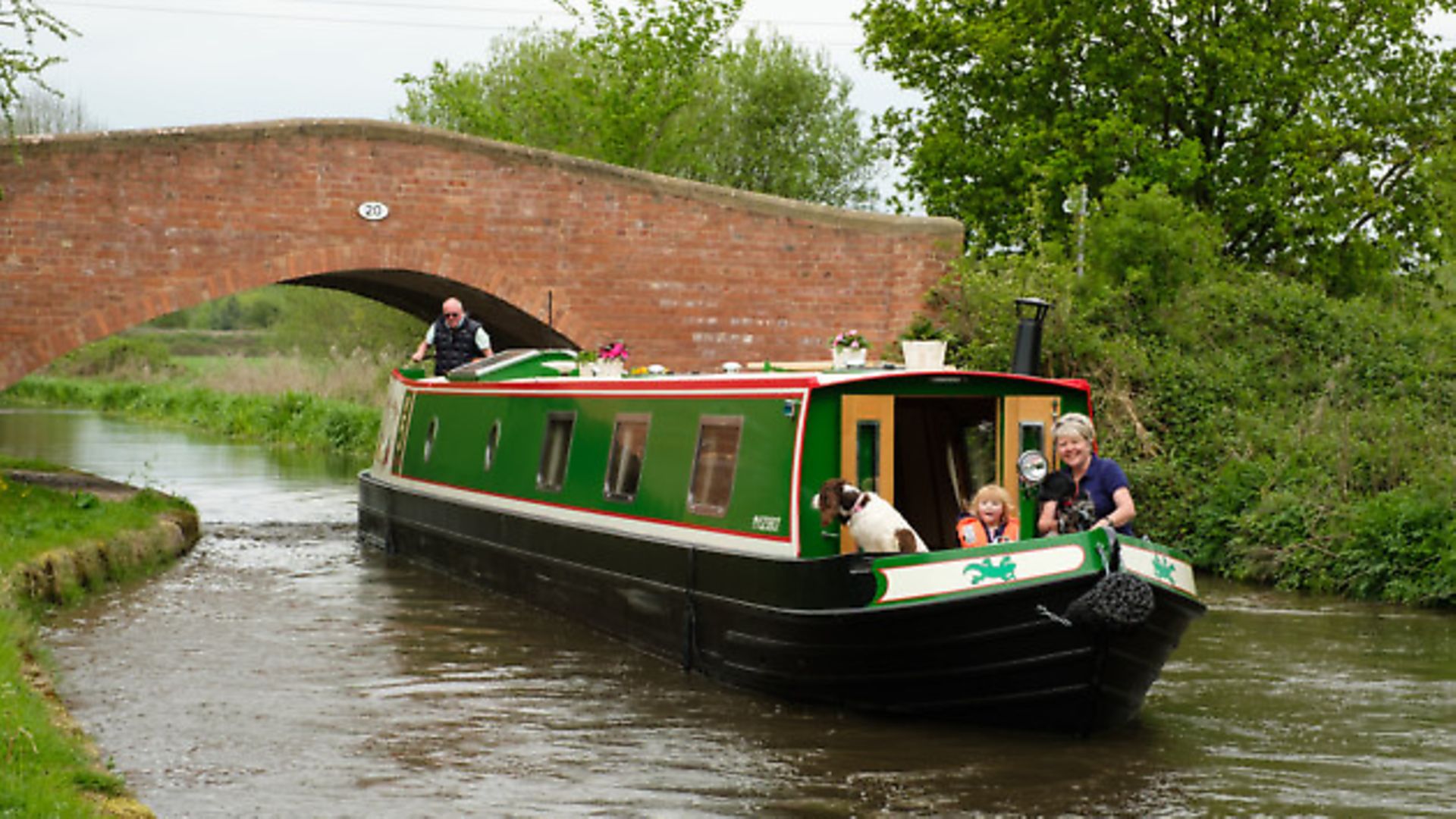 The Boat Test: Budget Beater - Canal Boat