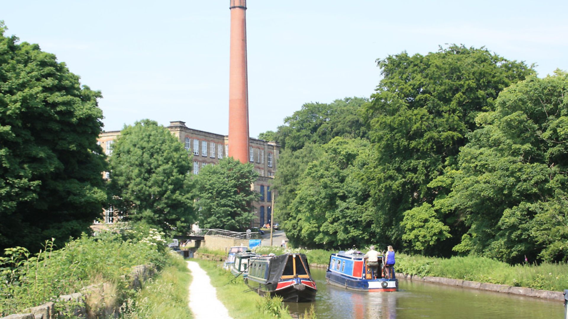 Macclesfield Canal shuts until spring 2020 - Canal Boat