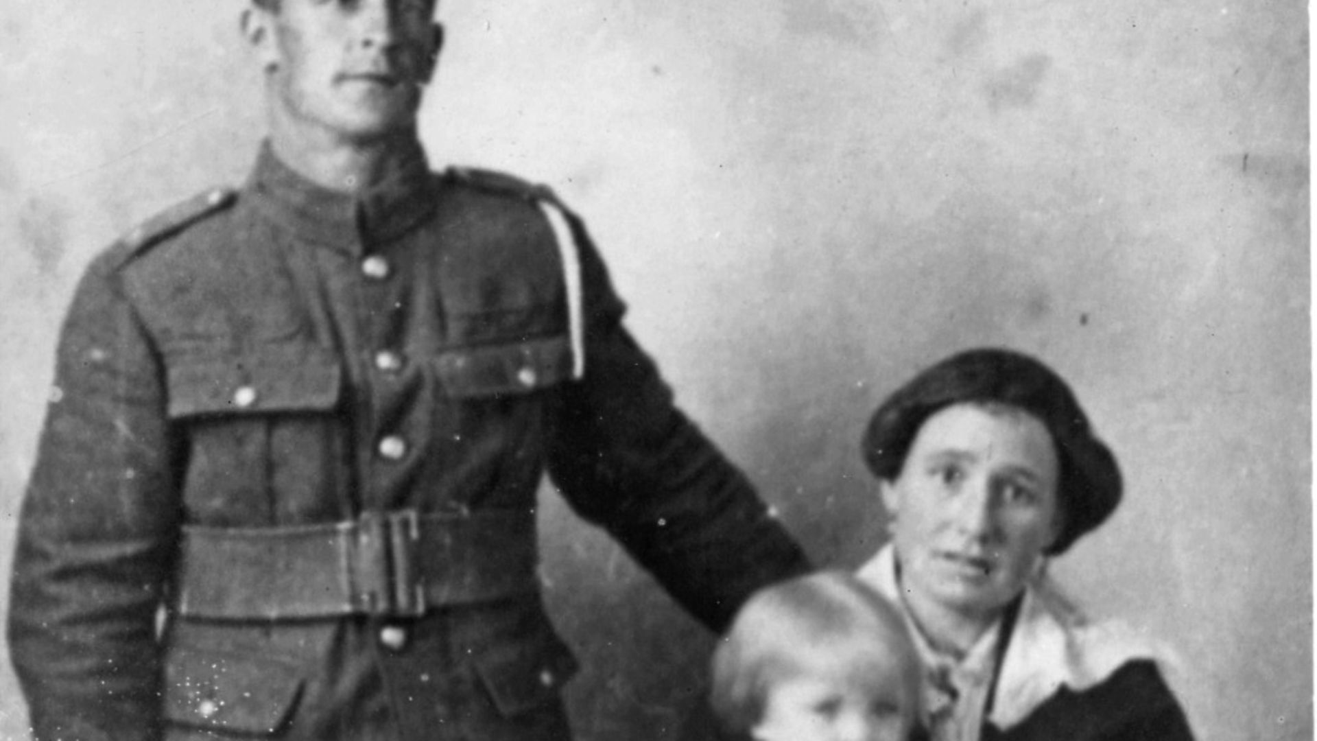 The forgotten boatmen of World War One - Canal Boat